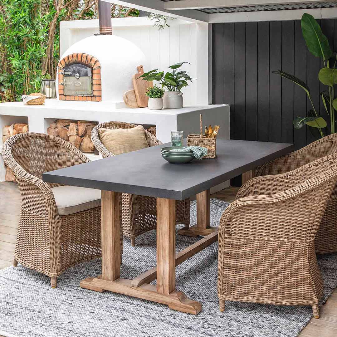 Burcot Dining Table – Lime Lace