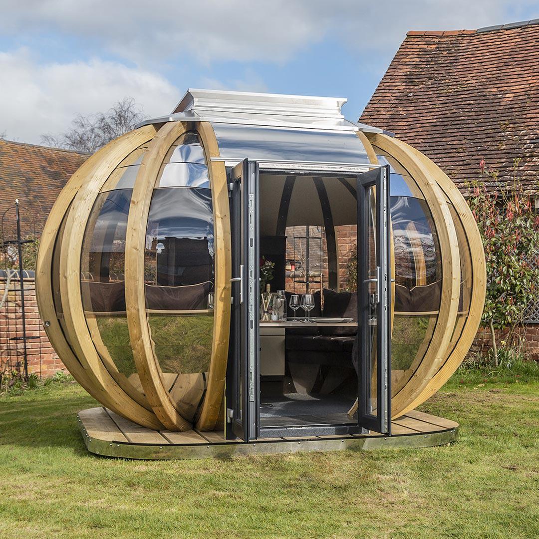 The Grand Deluxe Chic Garden Pod – Lime Lace