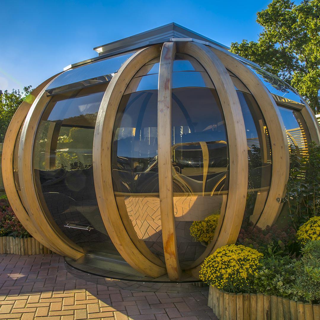 The Grand Deluxe Garden Pod – Lime Lace